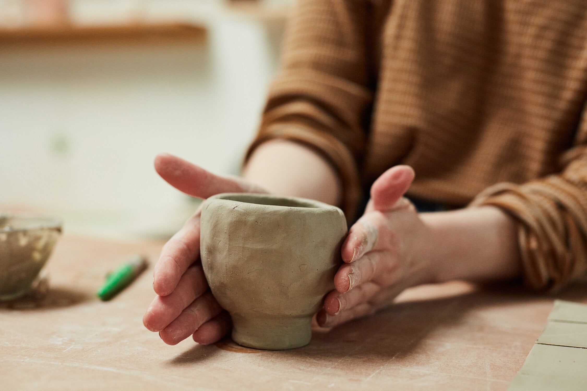 Intro To Ceramics 6-Week (Thursday) Ages 13+ | The Mud Room